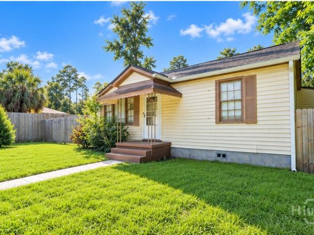 2 Sherwood Lane