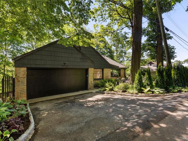 2 Sherwood Place