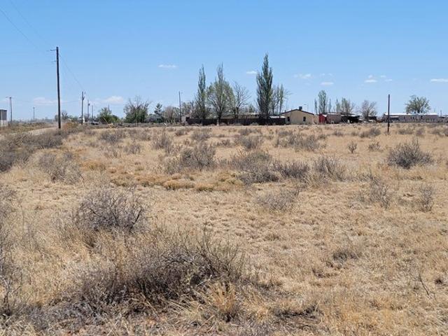 2 Sierra Vista Rd, McIntosh, NM 87032