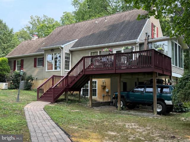2 Silver Brook Drive