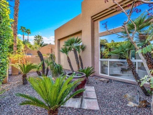 2 Silver Cir, Rancho Mirage, CA 92270 | MLS #219141 | Compass