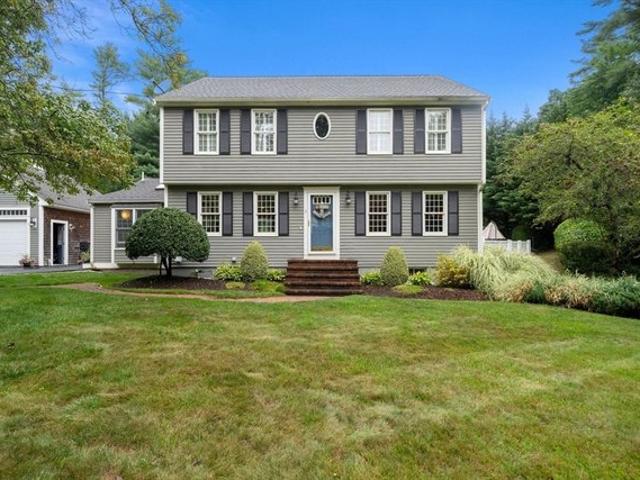 2 Silver Lake Dr, Kingston, MA 02364