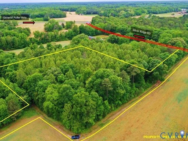 2 Silver Ridge Rd, Topping, VA 23169
