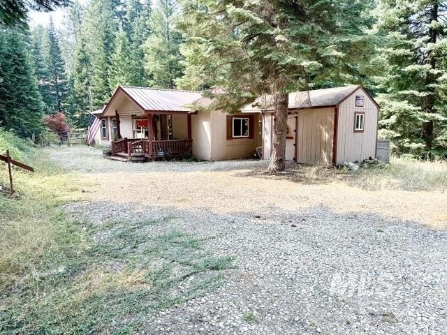2 Snowbird Ln, Garden Valley, ID 83622
