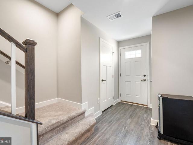 2 Sparrow Circle