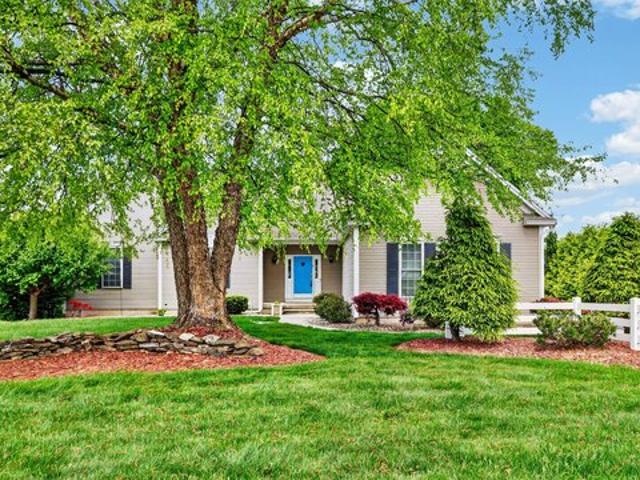 2 Spice Mill Blvd, Clifton Park, NY 12065