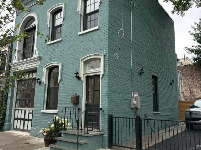 2 Spring Street