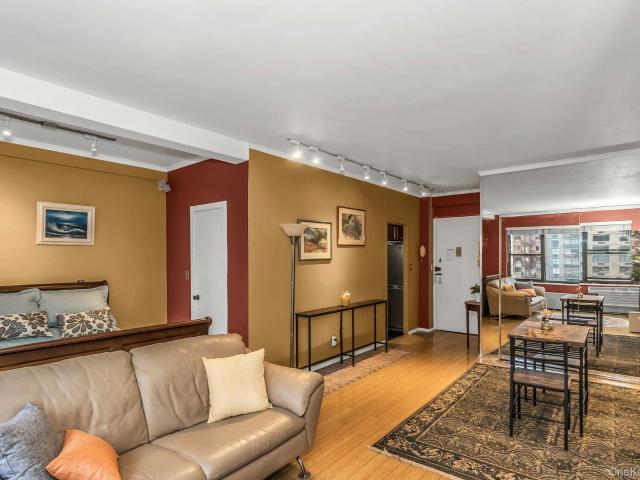 2 Tudor City Place 3M South