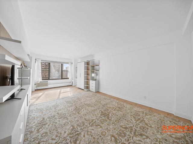 2 Tudor City Place 10L