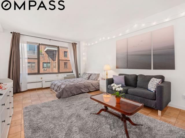 2 Tudor City Place 11NS