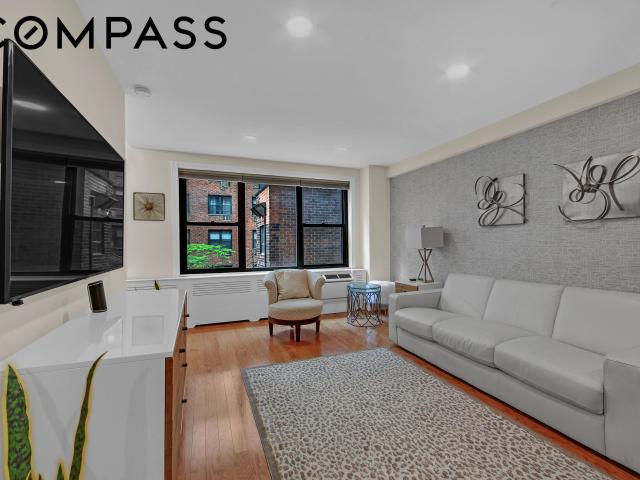 2 Tudor City Place 1NS