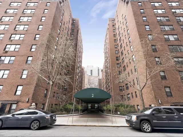 2 Tudor City Place, Unit 14BS