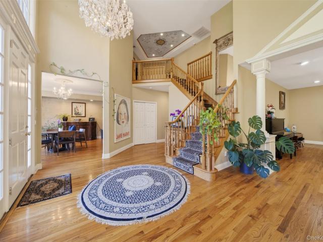 2 Tappanwood Drive