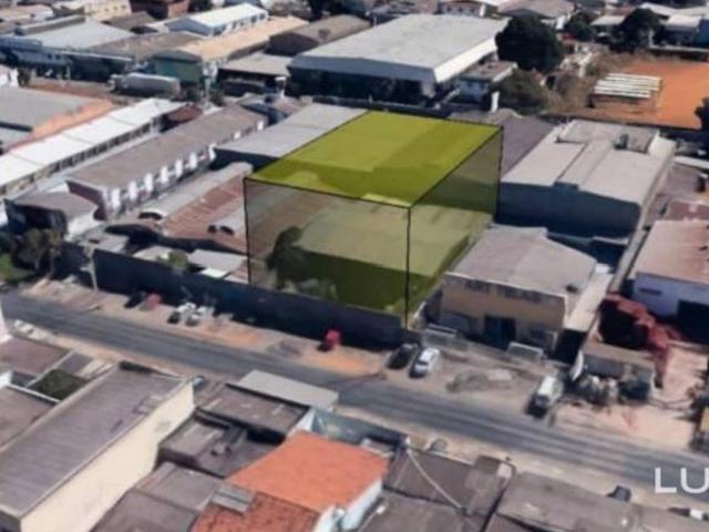 2 terrenos de 350m² na QI 9 Setor de indústria de Taguatinga