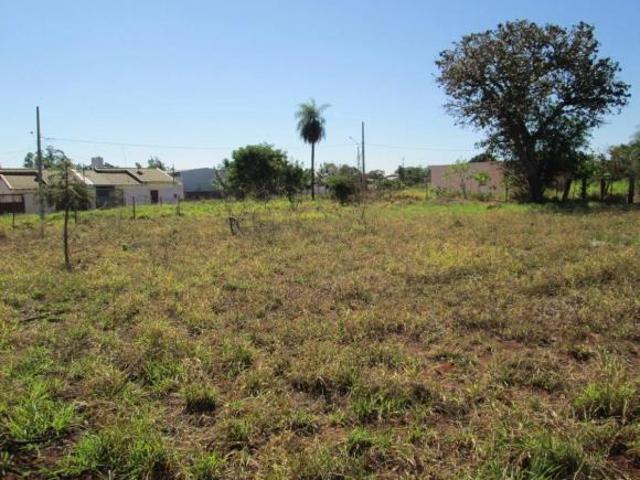 2 Terrenos Juntos à Venda no Asfalto no Jardim Lagoa Dourada, 900m²