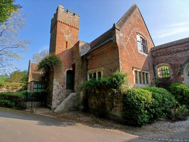2 The Coach House, Sandwich Road, Nonington, Dover, Kent CT15, 2 bed flat to rent, £1,095 pcm | PrimeLocation