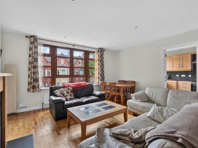 2 The Cloisters, Belfast, BT7 1GD