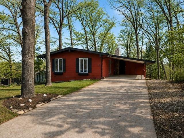 2 Tilbury Ln, Bella Vista, AR 72715