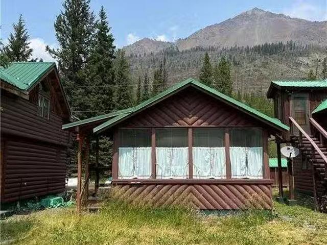 2 Timberline Lodges, Silvergate, MT 59081 654577532