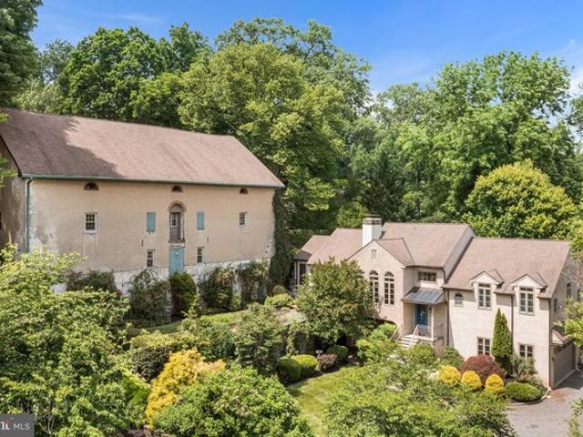 2 Todmorden Ln, Rose Valley, PA 19086
