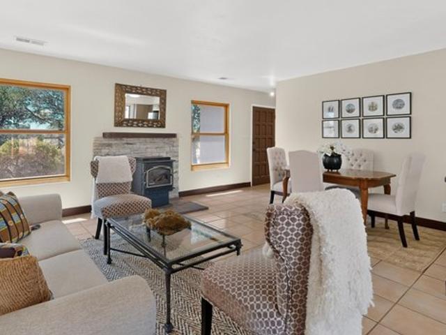 2 Torneo, Santa Fe, NM 87508