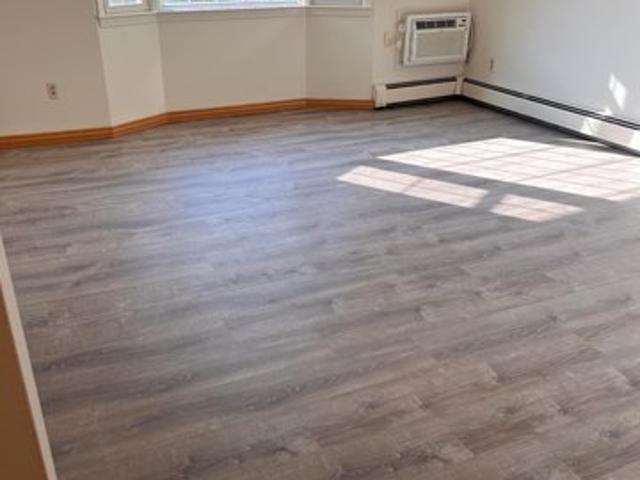 2 Town House Ln Apt 12, Acton, MA 01720