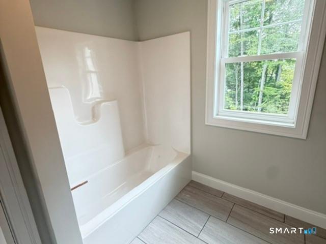 2 Town Line Dr, East Hampton, CT 06424 | MLS #24187