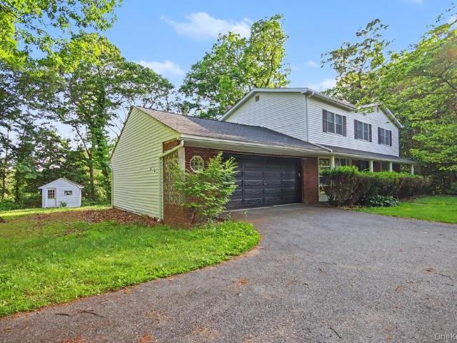 2 Troy Place