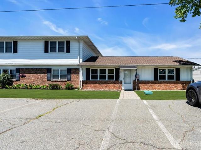 2 Utah Dr, Old Bridge, NJ 07747