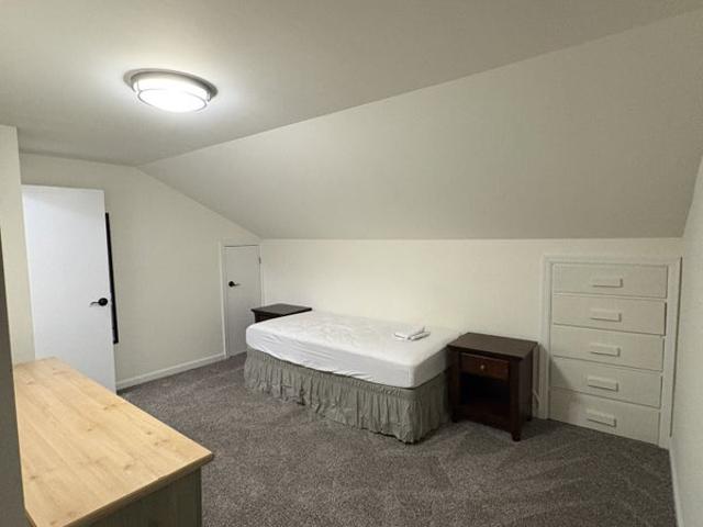 2 Upstairs Rooms For Rent