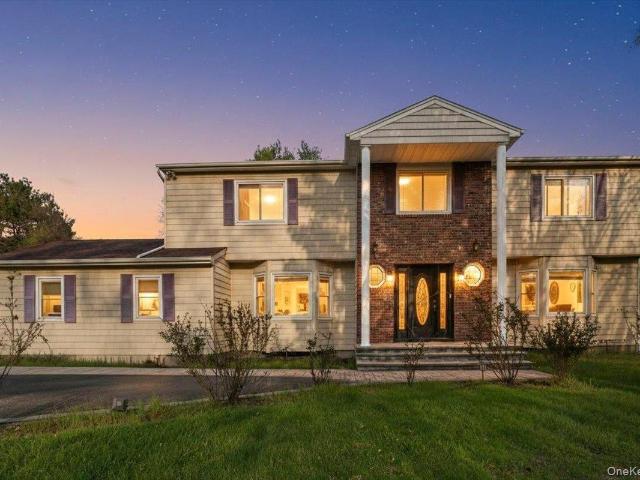 2 Vanderbilt Parkway