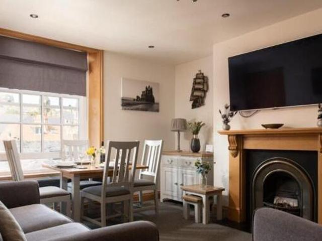 2 Victoria Place, Hatties House, Whitby, 2 Bedroom Apartment
