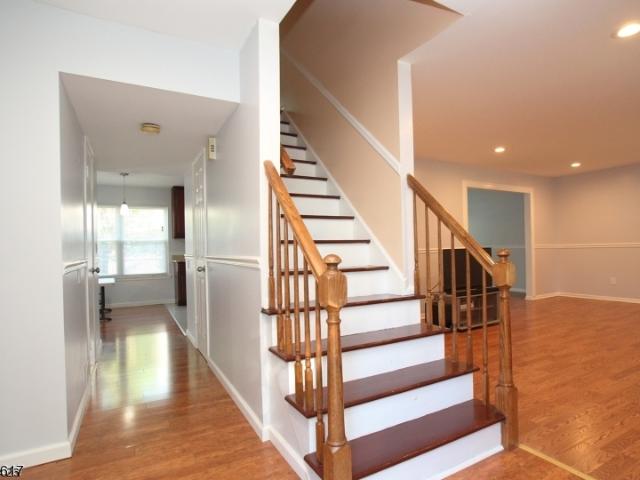 2 Wyndham Way