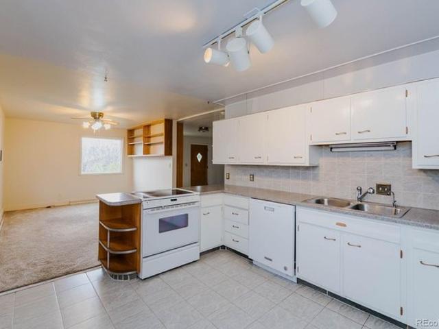 2 W Diamond Ave, Granby, CO 80446