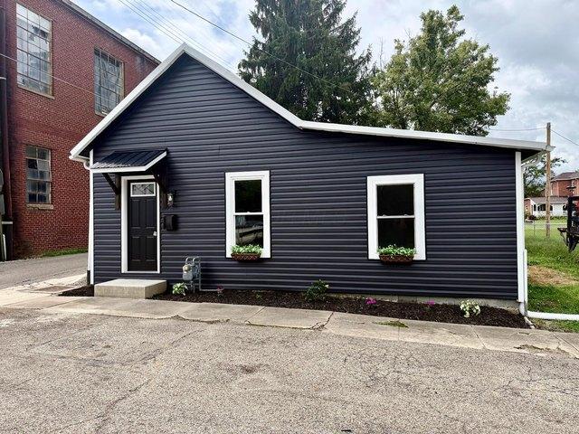 2 W Ing St, Kingston, OH 45644
