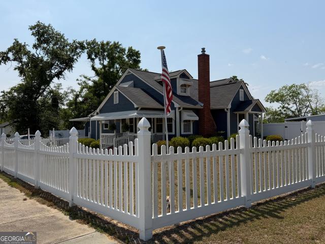 2 W Pearl Street