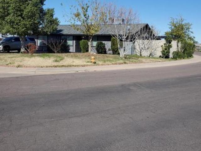 2 W Topeka Dr, Phoenix, AZ 85027
