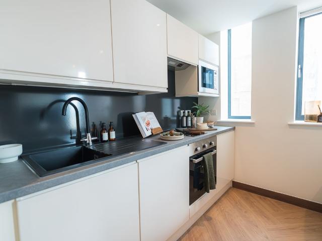 2 Wade Lane Wade Lane, Leeds LS2, Studio to rent, £1,101 pcm | PrimeLocation