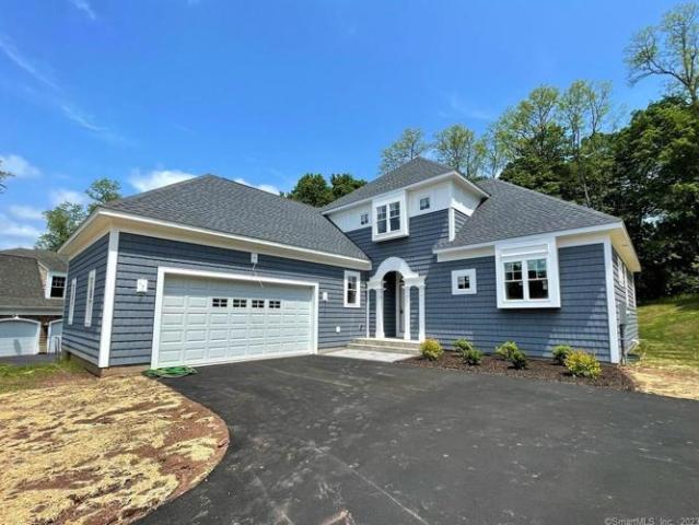 2 Waterside Wy, Cheshire, CT 06410