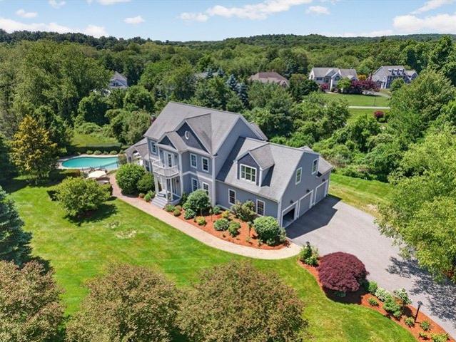 2 Watkins Ln, Southborough, MA 01772