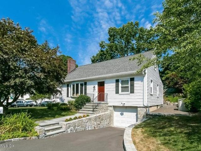 2 Weaver St #2nd Floor Greenwich, CT 06831