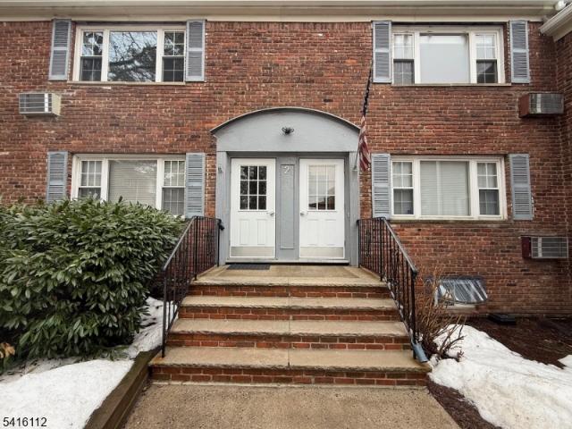 2 Wedgewood Dr