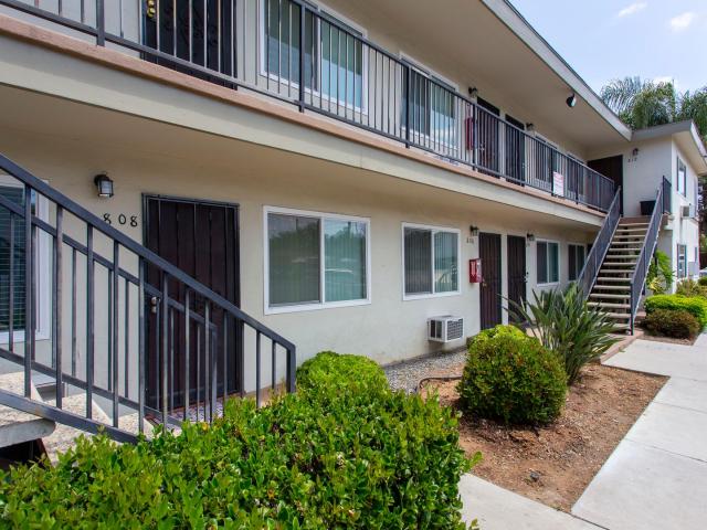 2 WEEKS FREE Apply Today!* on select units Your New Home Awaits in El Cajon!