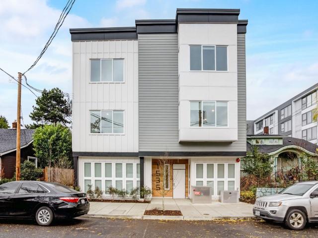 2 WEEKS FREE RENT! Move In Special! Brand new studios & 1bdrms in Heart of NE PDX!