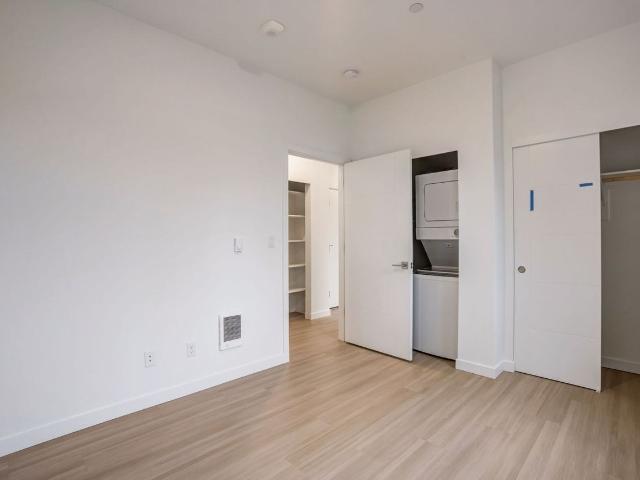 2 WEEKS FREE RENT! Move 1 Bedroom Apartment for Rent at 1535 N Alberta St, Portland, OR 97217 Overlook