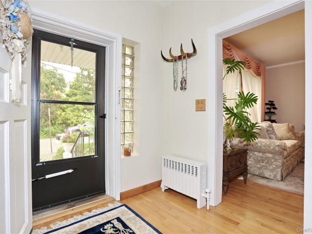 2 Westend Avenue