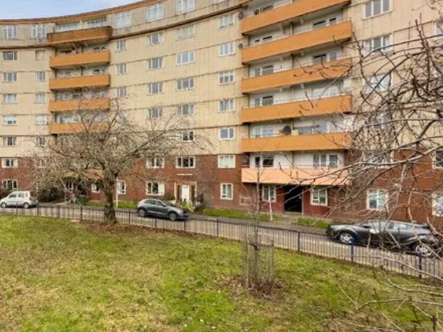 2 Westfield Court, City of Edinburgh, EH11 2RJ, United Kingdom | 3 bed apartment for rent #166635299 | Rentberry