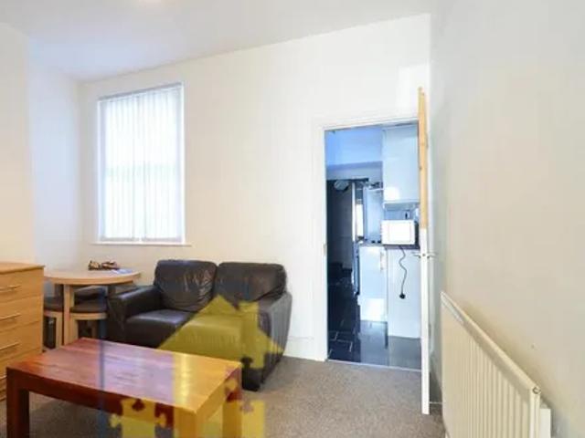 2 Westminster Road, Stirchley, B29 7RS, United Kingdom | 4 bed townhouse for rent #137746624 | Rentberry