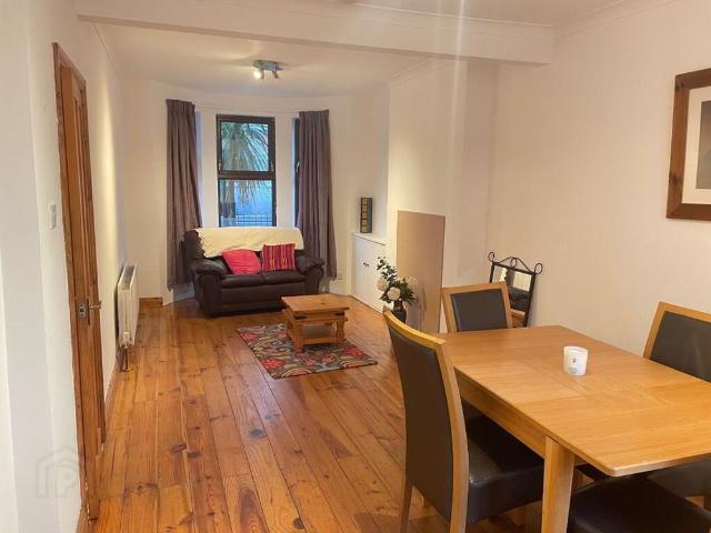 2 Whitehall Parade, Ormeau Road AVAILABLE 1st JUNE, Belfast, BT7 3GX