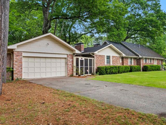 2 Williams Circle